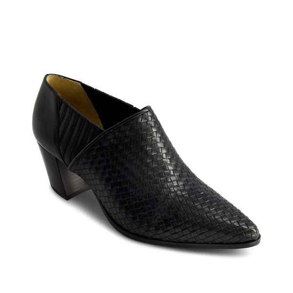 Boot Collection | Explore Elegant & Durable Boots | Bernardo 1946