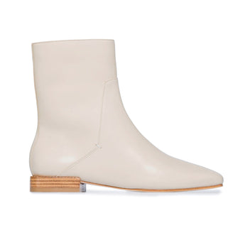 Boot Collection | Explore Elegant & Durable Boots | Bernardo 1946